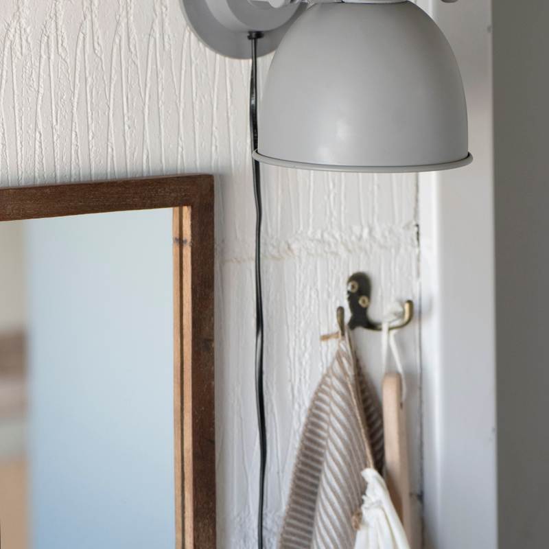 Knage dobbelt mini - Antik messing – plint.dk